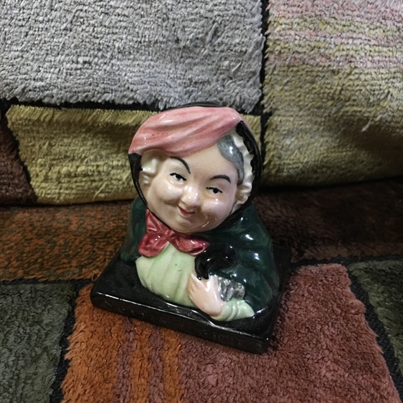 Royal Doulton | Art | Royal Doulton Sairey Gamp Figurine | Poshmark